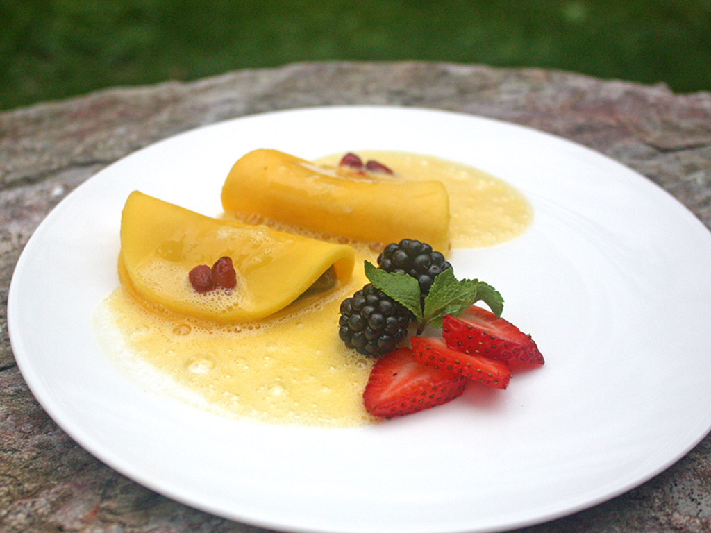 Mango-Ravioli an Maracuja-Schaum - Ayurveda Parkschlösschen Health Blog